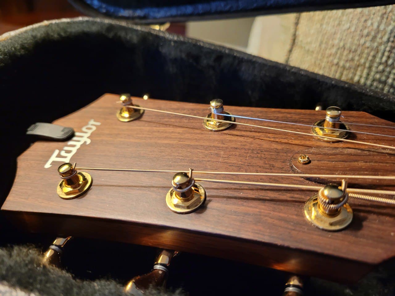 How sloppily or neatly do you string your guitar? - Page 2 - The ...